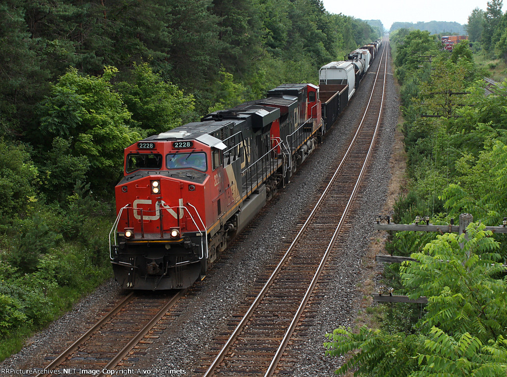 CN 330 at Mile 5.8 Strathroy Sub